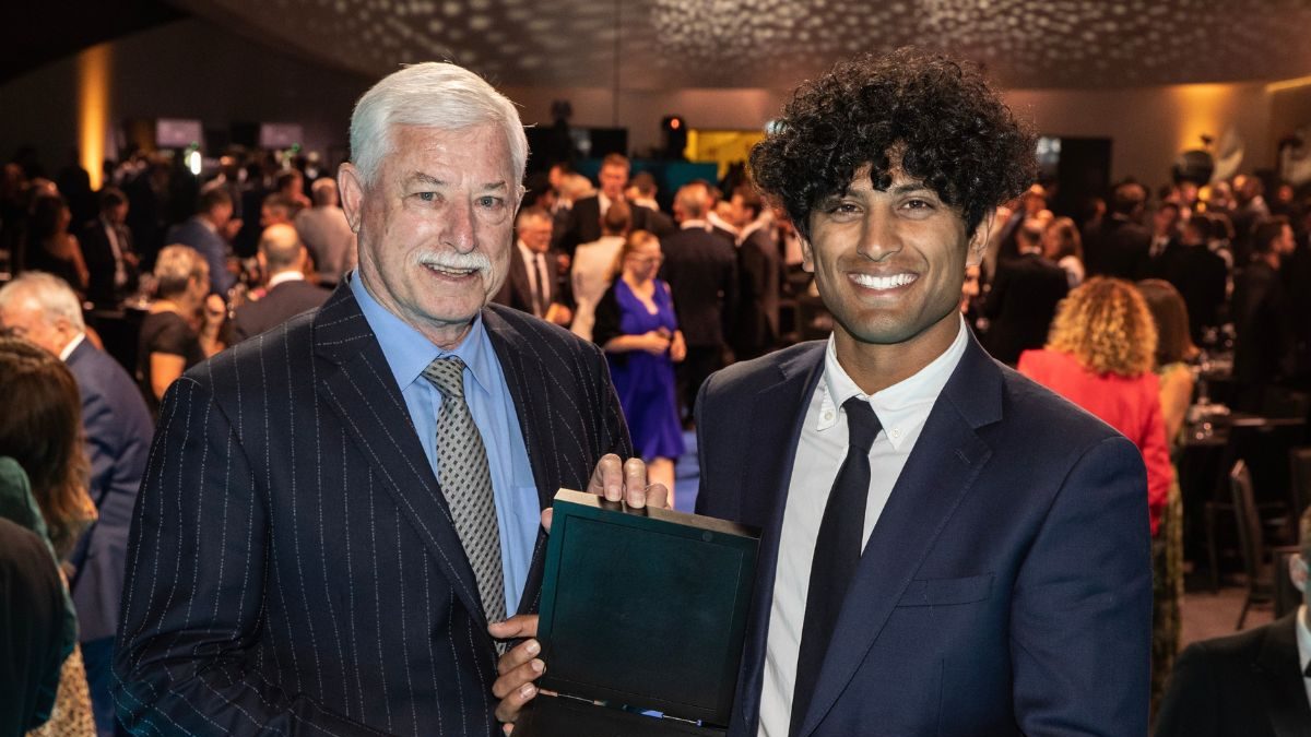 Rachin Ravindra Bags Sir Richard Hadlee Medal, Becomes Youngest Ever ...