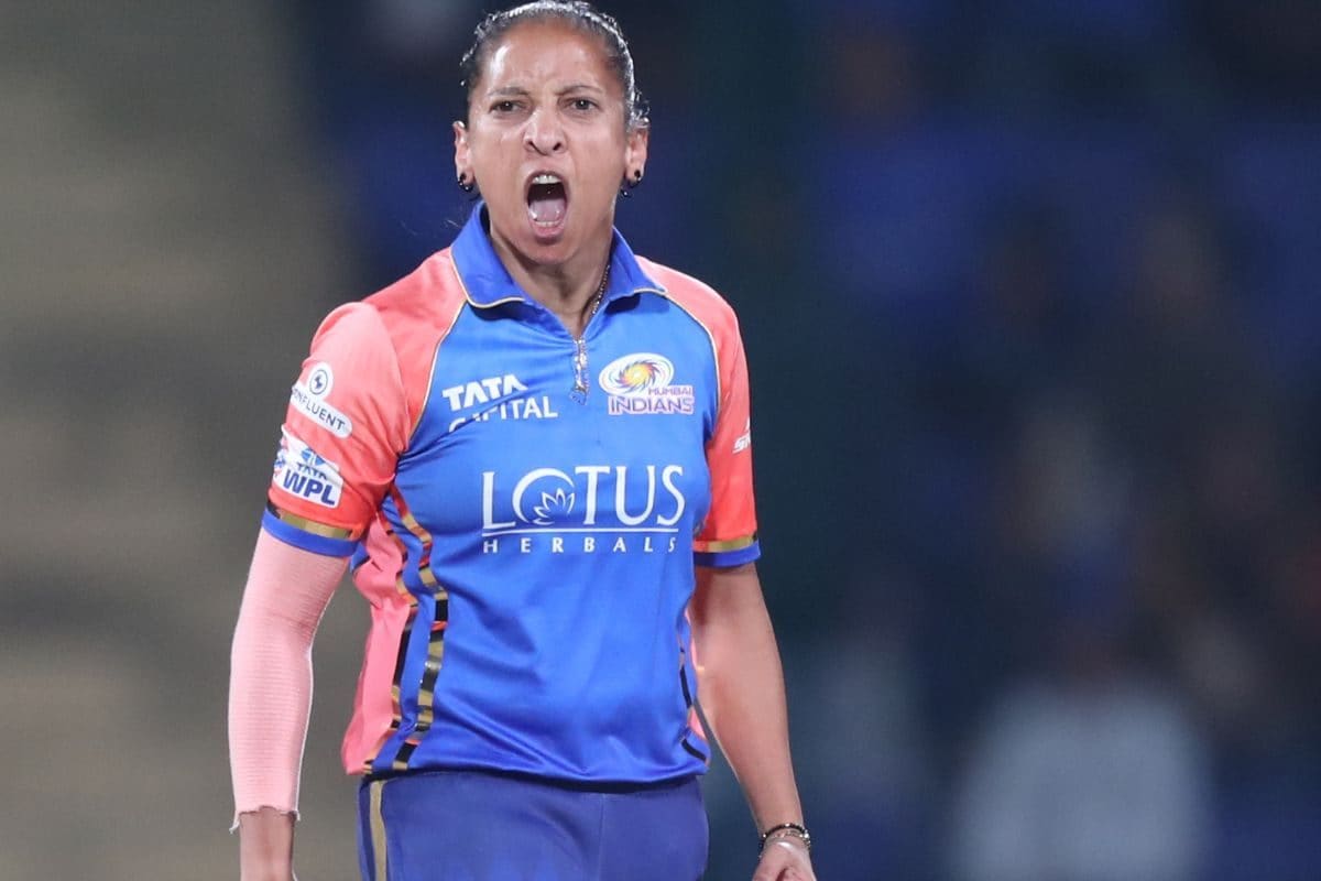 Shabnim Ismail Profile | Shabnim Ismail Cricket Career | Cricket Stats