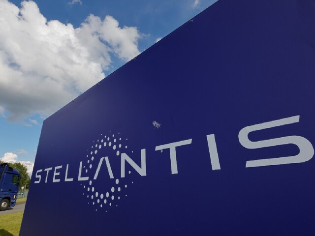 Stellantis Lays off About 400 Salaried Workers as Automakers Continue ...