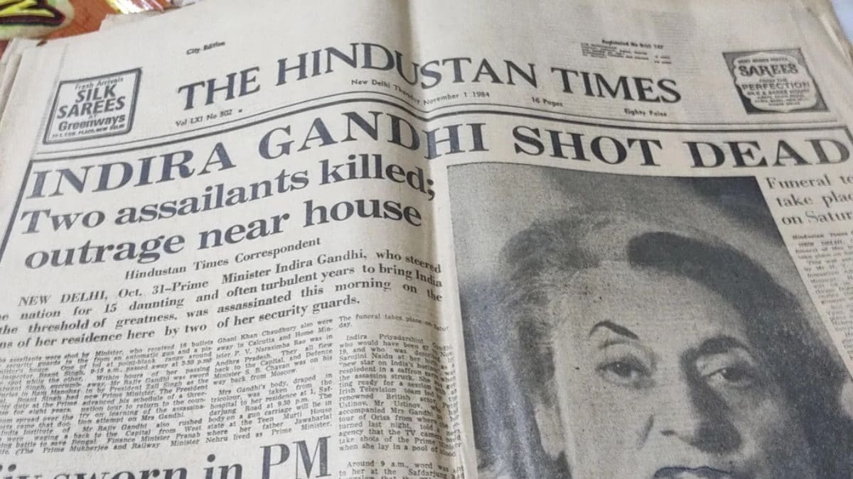Indira Gandhi Died: Man Finds Father's Archive of 90s Newspapers From ...