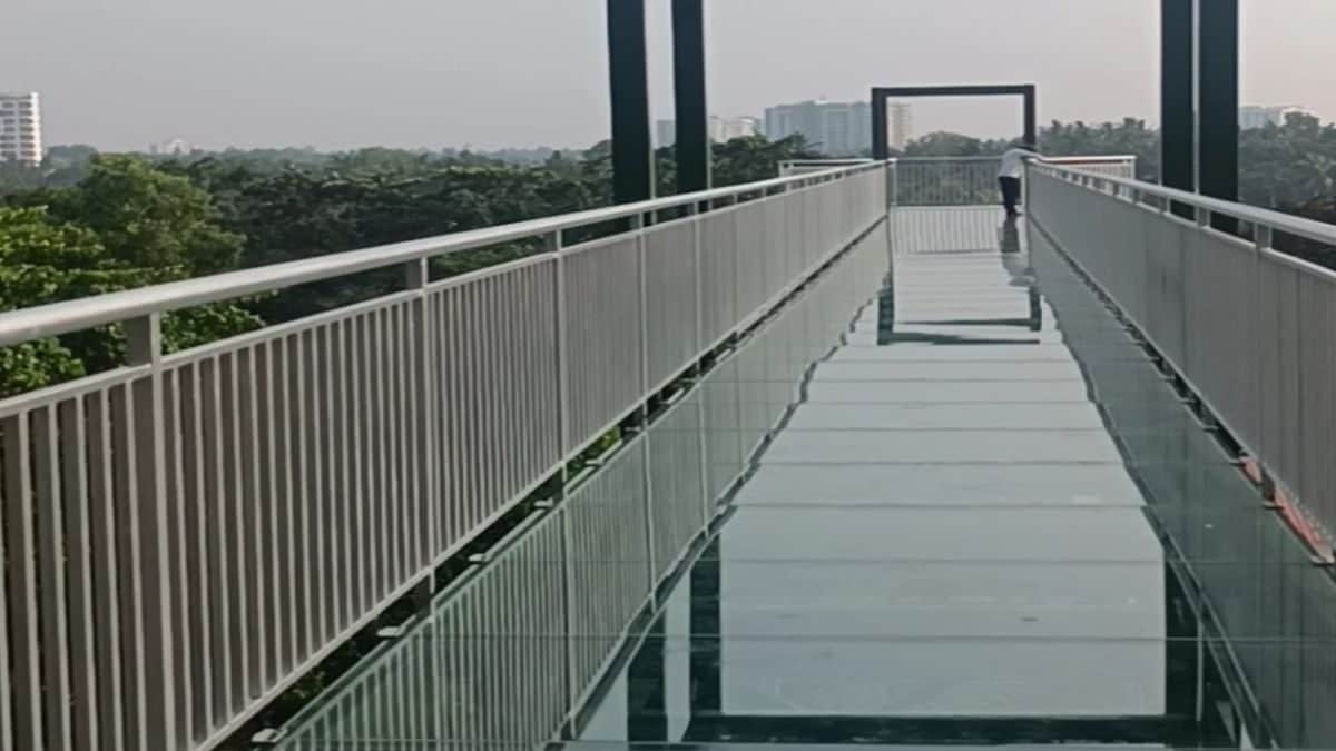 Kerala To Gets Its Longest Glass Bridge In Akkulam Tourist Village ...