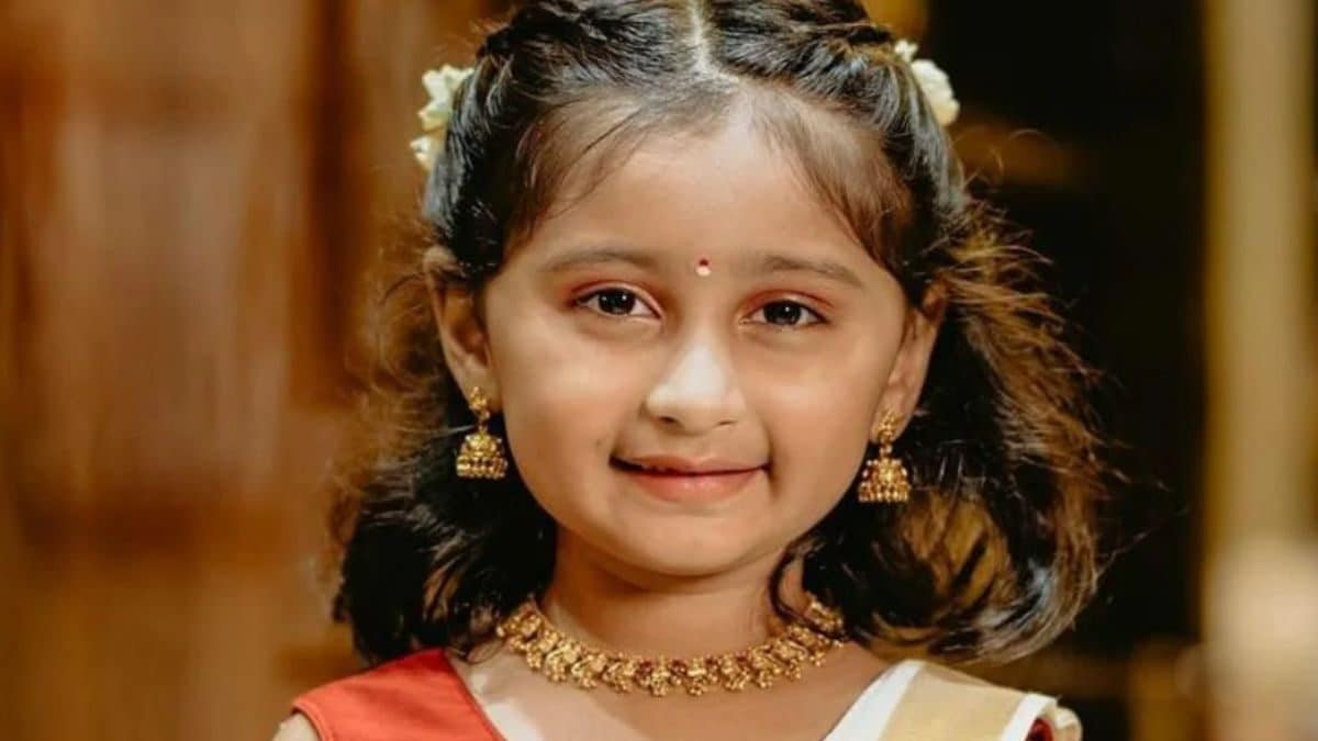 Child Artist Myra Vaikul Makes Film Debut In Nach Ga Ghuma Alongside ...