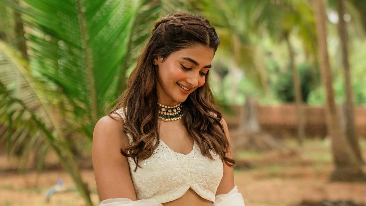 Pooja Hegde Buys ₹45 crore Luxurious Sea-Facing Residence in Mumbai: Report | Movies News - News18