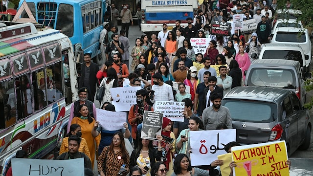 Watch: Hundreds of Women Across Pakistan Rally for Aurat March; Police ...