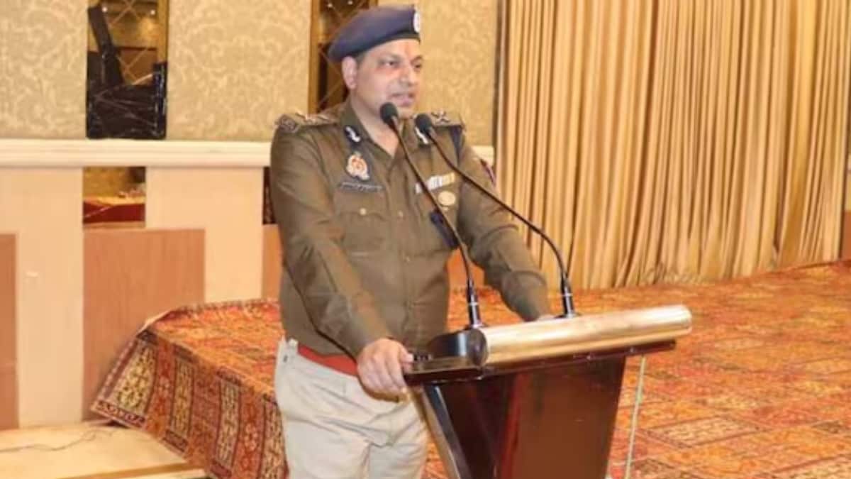 Farmer's Son To IG, IPS Deepak Kumar Is An Inspiration For All UPSC ...