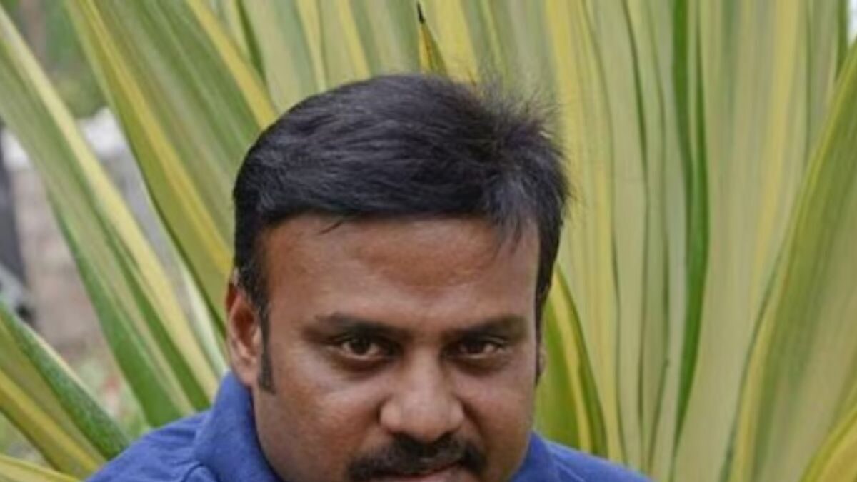 Roja Combines To Produce Films After A Hiatus Of 18 Years - News18