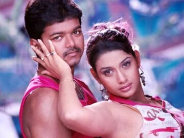 Remember Rakshitha Who Made Her Debut With 2002 Movie Appu? This Is What She Is Doing Now - News18