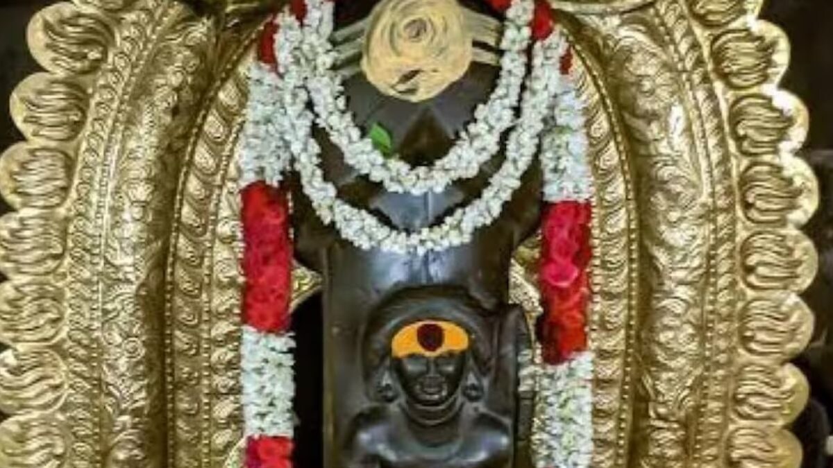 All About The Famous Shivalingam In Andhra Pradesh's Parasurameswara ...