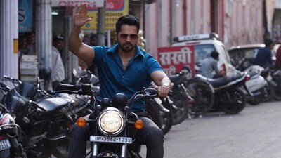 News18 Showsha Reel Awards 2024: Varun Dhawan Wins Best Actor Popular ...
