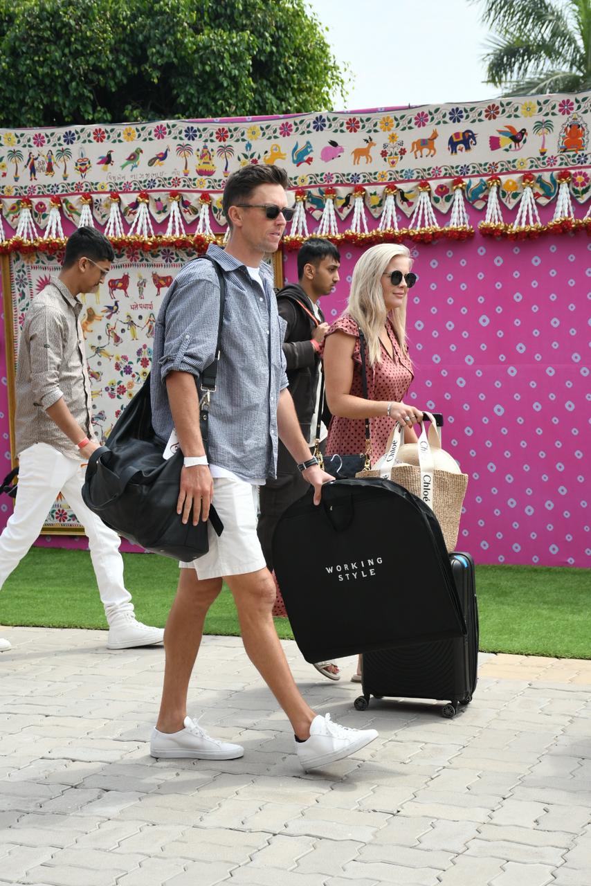 MS Dhoni, Zaheer Khan, Ishan Kishan Arrive in Jamnagar For Anant Ambani ...