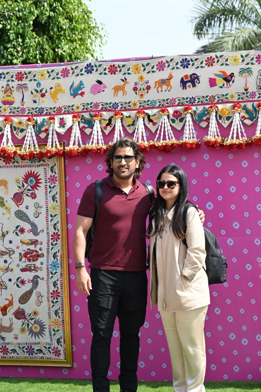 MS Dhoni, Zaheer Khan, Ishan Kishan Arrive in Jamnagar For Anant Ambani ...