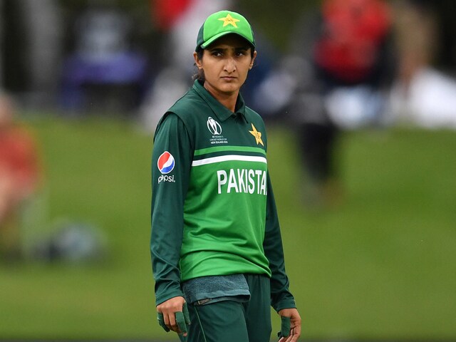 Pakistan Cricketers Bismah Maroof, Ghulam Fatima Injured in Car ...