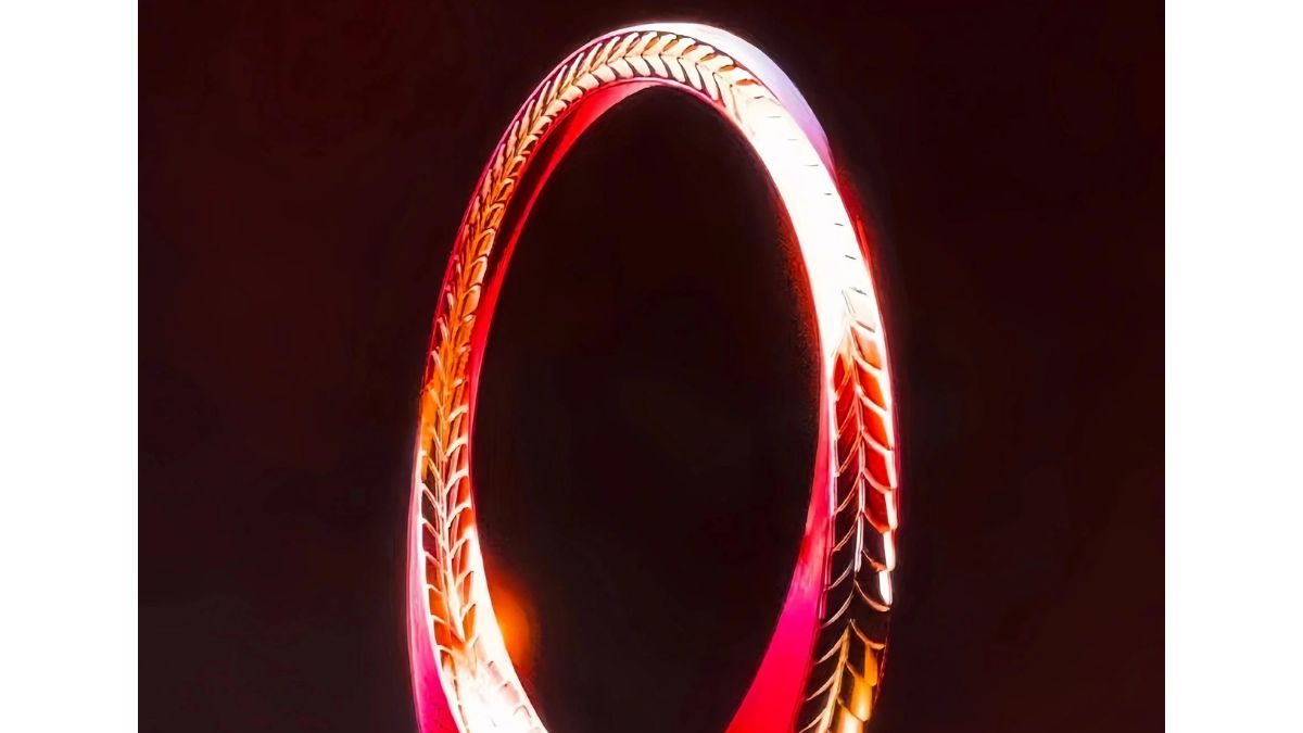 Chinese Grand Prix: Special Trophy Modelled After Traditional Laurel ...