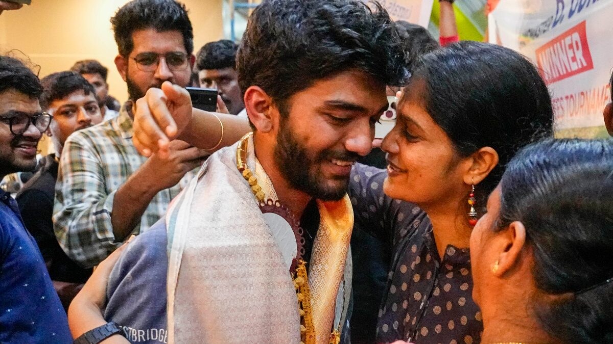 Watch: D Gukesh Receives Grand Welcome at Chennai Airport Following ...