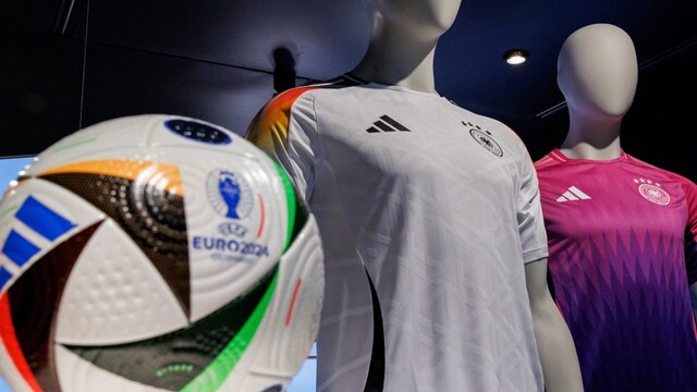 Germany to Redesign Number Four on Football Jerseys Over Nazi Symbolism ...