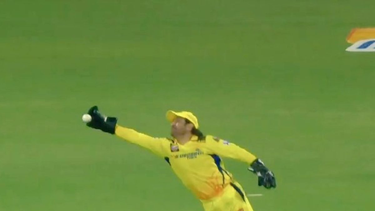 WATCH: 42-Year-Old MS Dhoni Drops Catch To Dismiss Andre Russell From ...