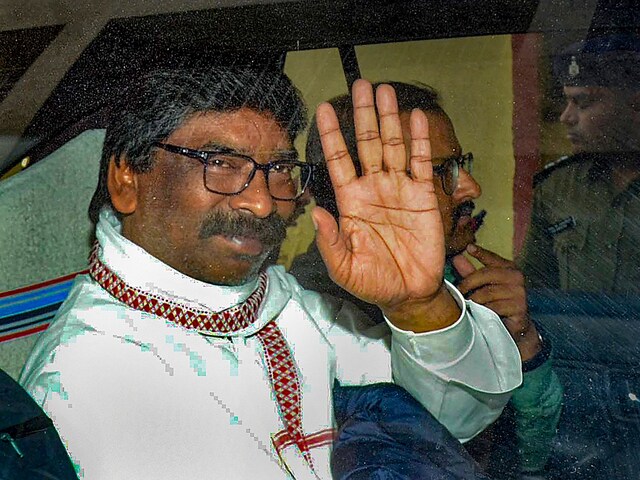 Hemant Soren Moves Supreme Court Challenging ED Arrest In Money Laundering Case - News18