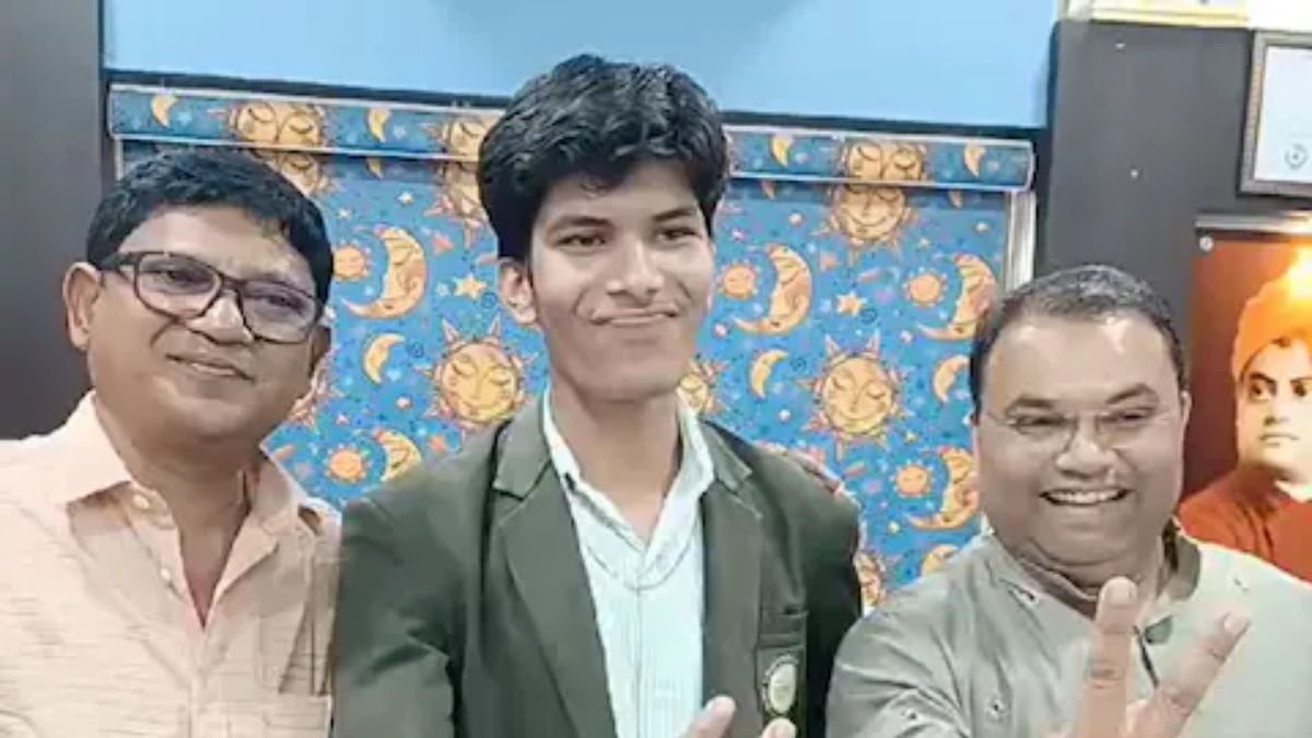Betul's Yash Pawar Triumphs With 10th Position In MP Board Class 12 ...