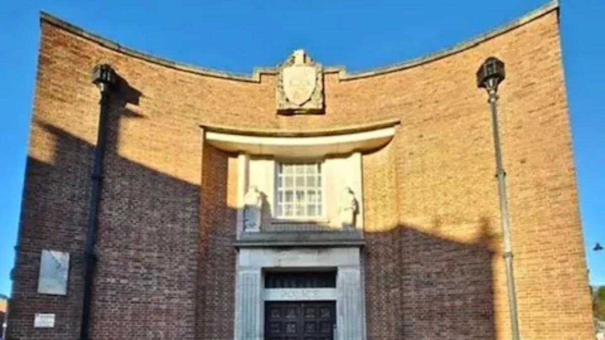 Studio Flat With A Prison Cell Inside Renovated US Police Station ...