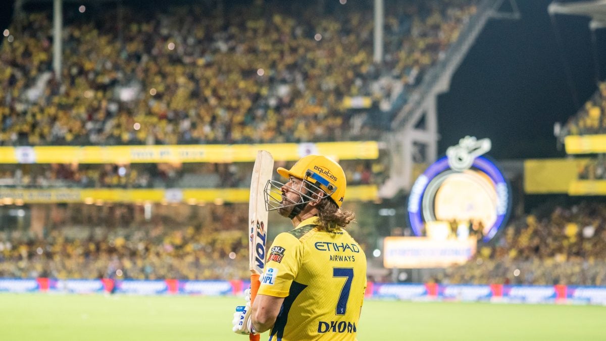 Watch: MS Dhoni Walks Out To Bat during CSK vs LSG at Chepauk, Fans Go ...