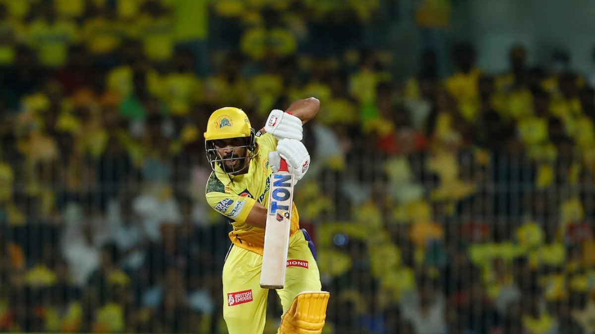 'He's Almost One Step Ahead of Bowlers': Mike Hussey 'Thankful' Ruturaj Gaikwad Plays for ...