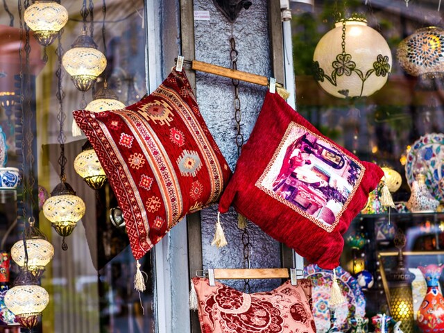 Navratri 2024: 14 Home Decor Inspiration To Light Up Your Space - News18