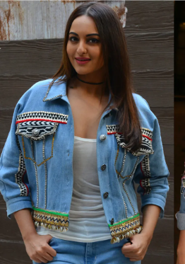 7 Ways to Style Your Denim This Spring Season | Lifestyle News - News18