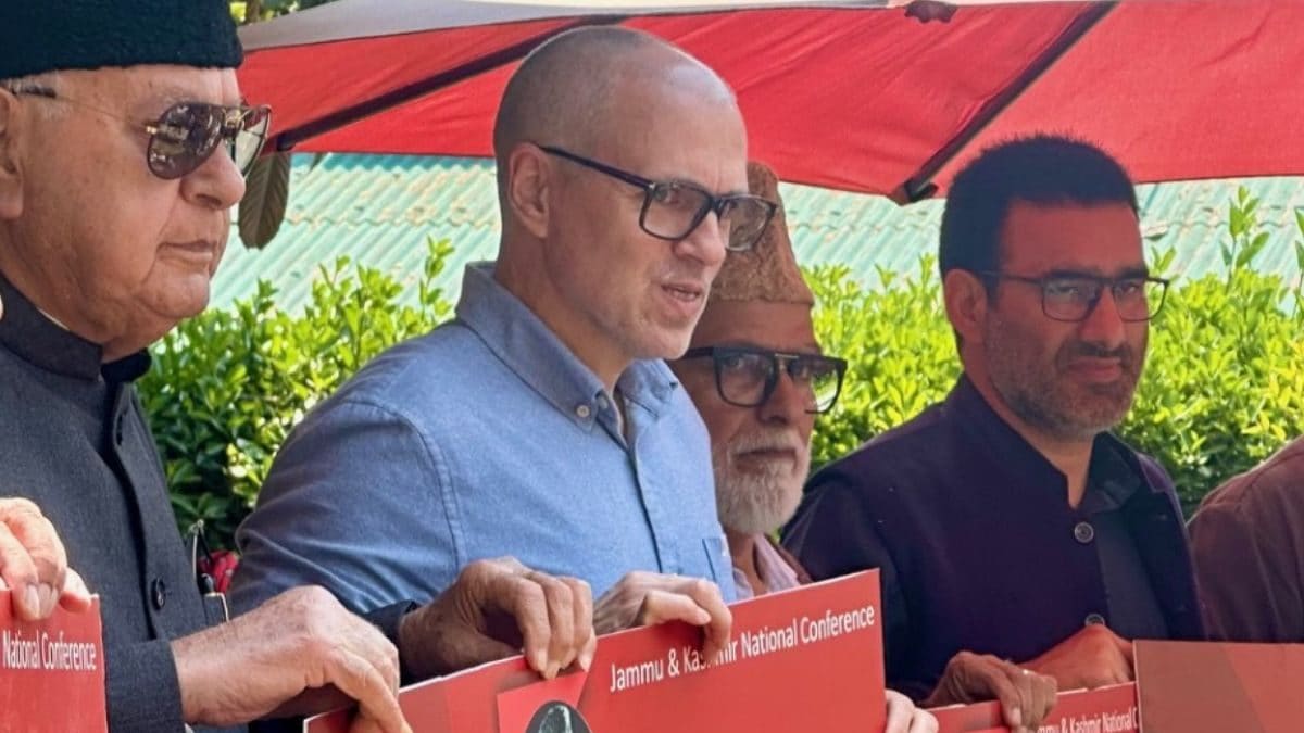 Fight for Article 370 to Continue Inside, Outside Parliament: Omar ...