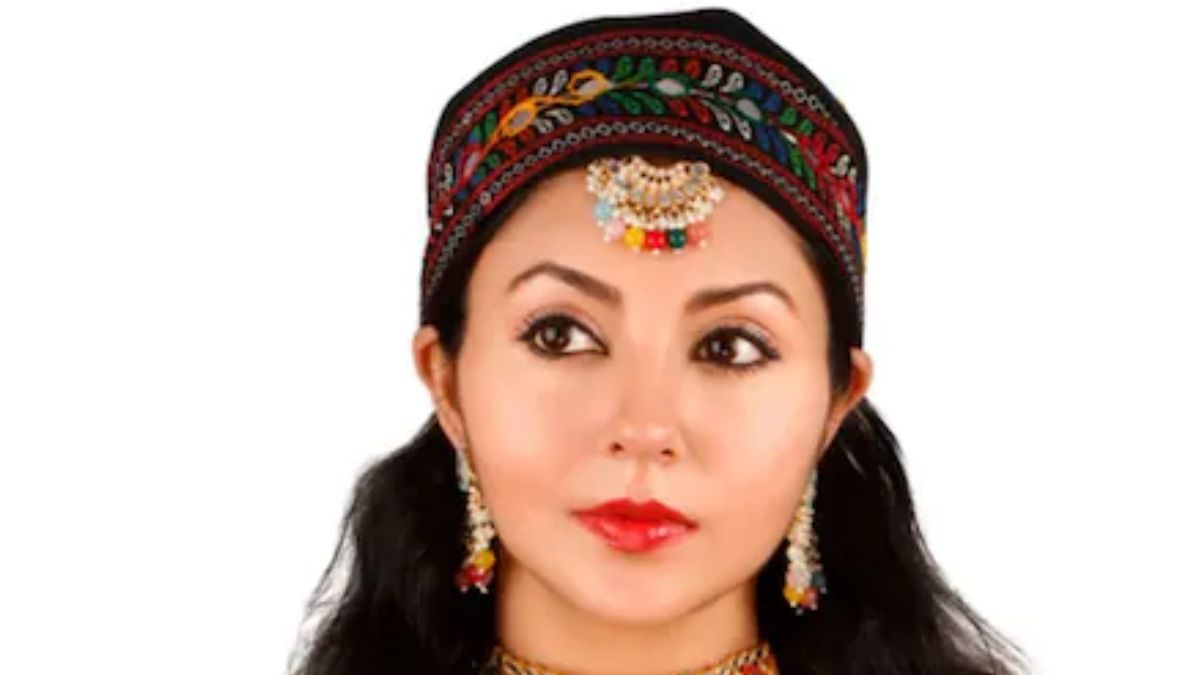 Model Rupali Sood To Debut As Lead With Kannada Film Titled Venkya ...