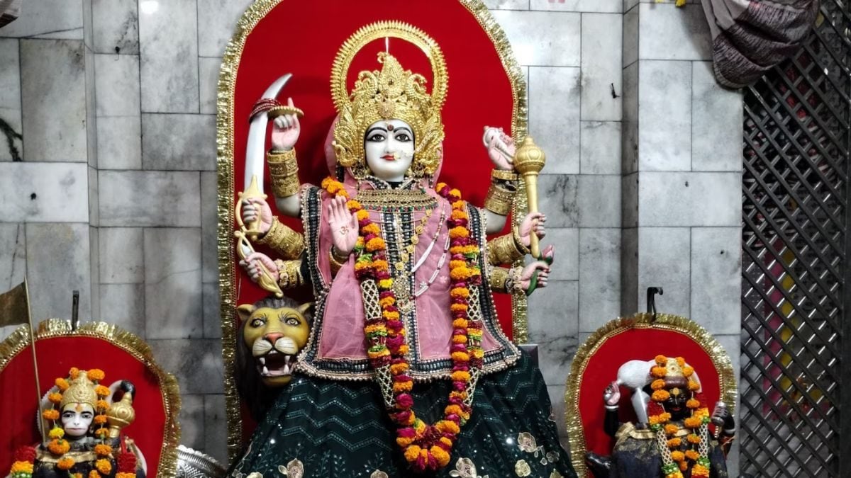 Chaitra Navratri 2024: Offer These Items To Goddess Durga Based On Your ...