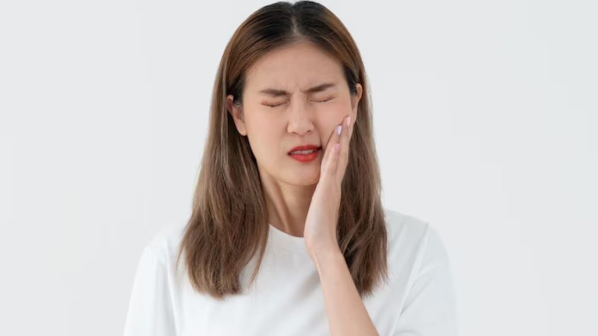 Salt Water To Apple Cider Vinegar, 5 Home Remedies To Treat Oral ...