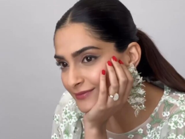 OG Queen Sonam Kapoor Flaunts Her A-Game In Floral Dress; Missed It ...