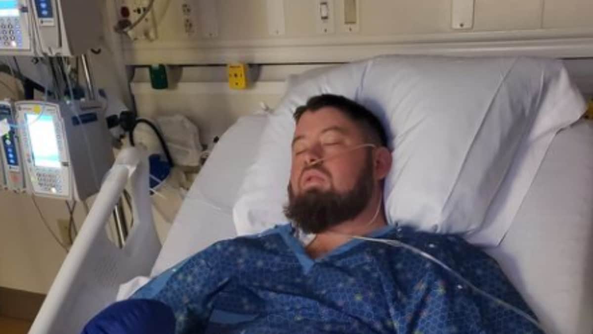 Man With Stage 4 Renal Cancer Receives Kidney From Stranger; Story Will ...