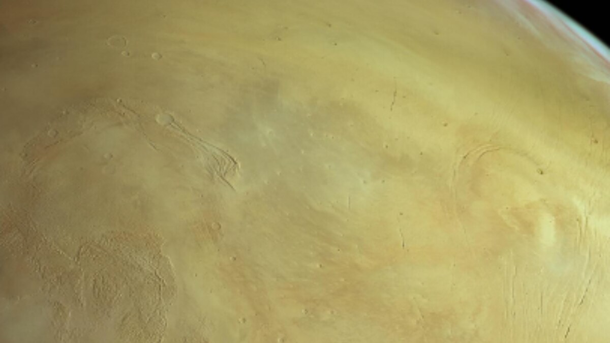 ESA Shares High-Altitude View Of Volcanic Region On Mars To Celebrate ...
