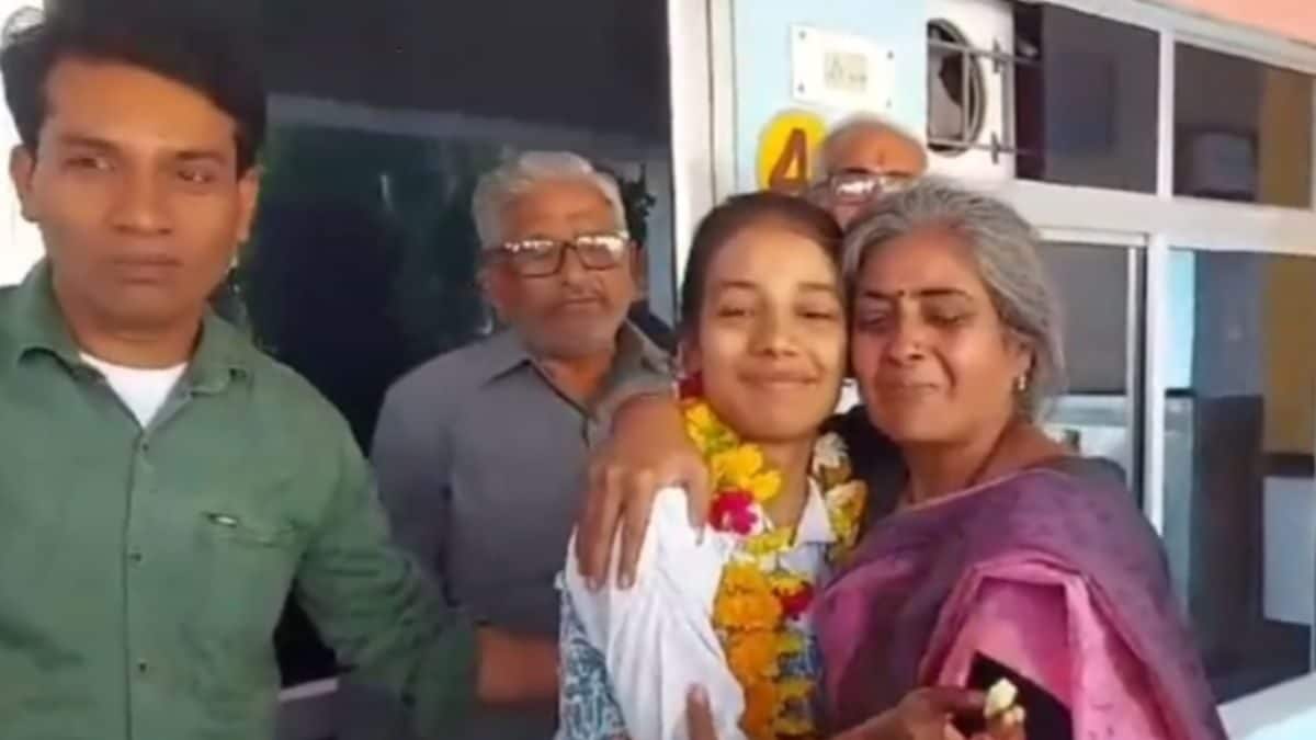 UP Class 10 Boards Results: Kashish Pal Tops Jhansi District With 96% | Education and Career ...