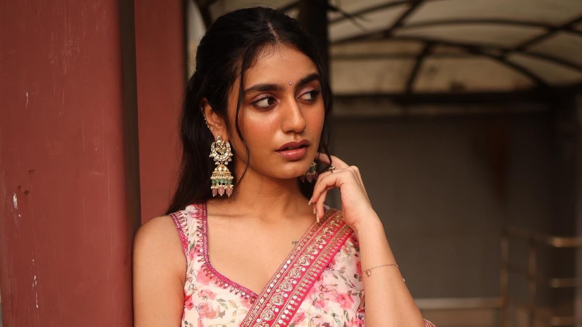 Priya Prakash Varrier Looks Fresh As A Daisy In Pink Floral Saree ...