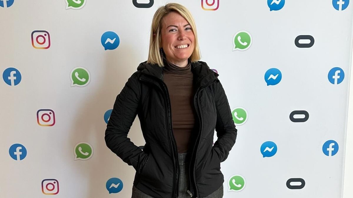 Remember The X Employee Who Went Viral For Sleeping On The Floor? She ...