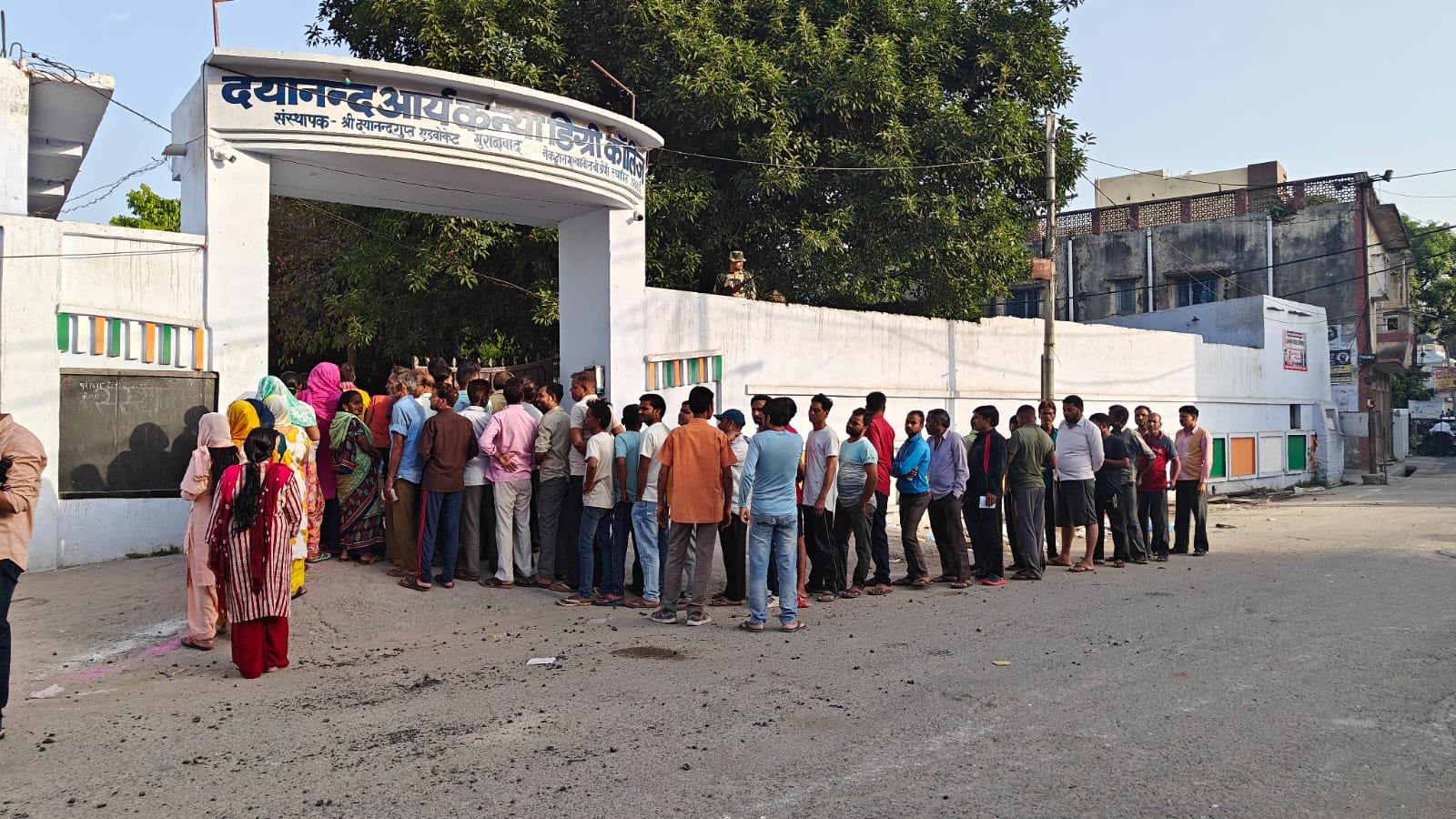 Lok Sabha Election 2024: Voting Kicks Off, Long Queues Outside Polling ...