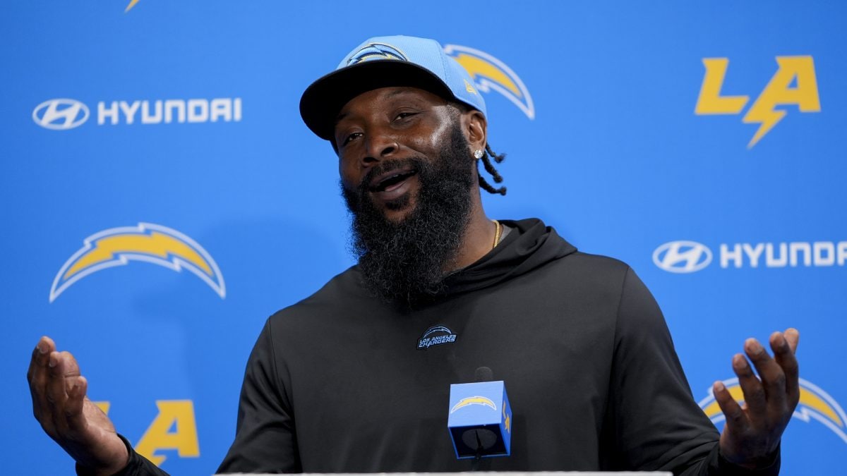 NaVorro Bowman Is Transitioning From All-Pro Linebacker To Chargers ...
