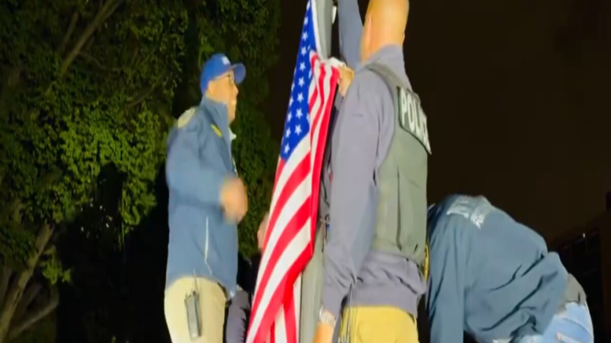 Video: Cops Remove Palestinian Flag, Hoist Star-Spangled Banner At City ...