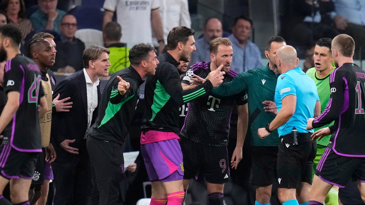'I'm Sorry': Matthijs de Ligt Claims Linesman Apologised For 'Mistake ...