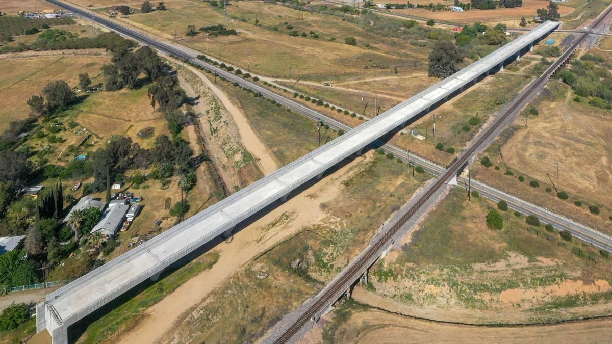 California's Rs 918 Crore Rail Bridge Leads to Nowhere and Elon Musk ...