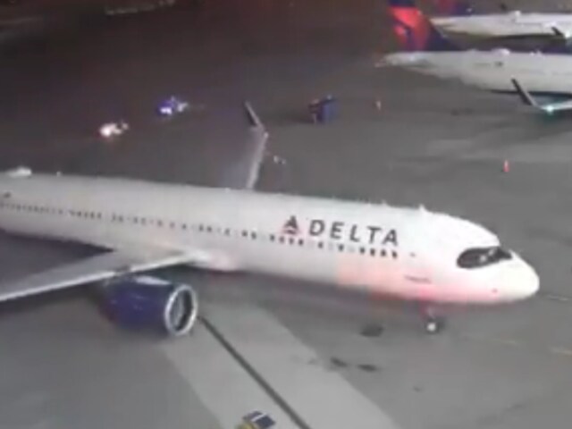 Video: Fireball Explodes In Delta Passenger Plane, Indian-Origin ...