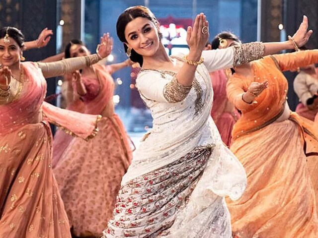 Alia Bhatt REACTS As The Academy Gives Special Nod To Her 'Ghar More ...