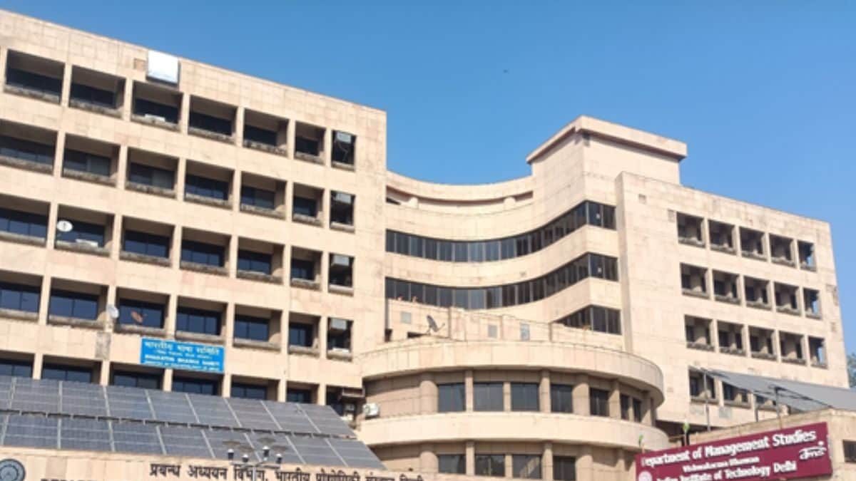 IIT Delhi Launches Executive MBA Programme; No CAT Score Required ...