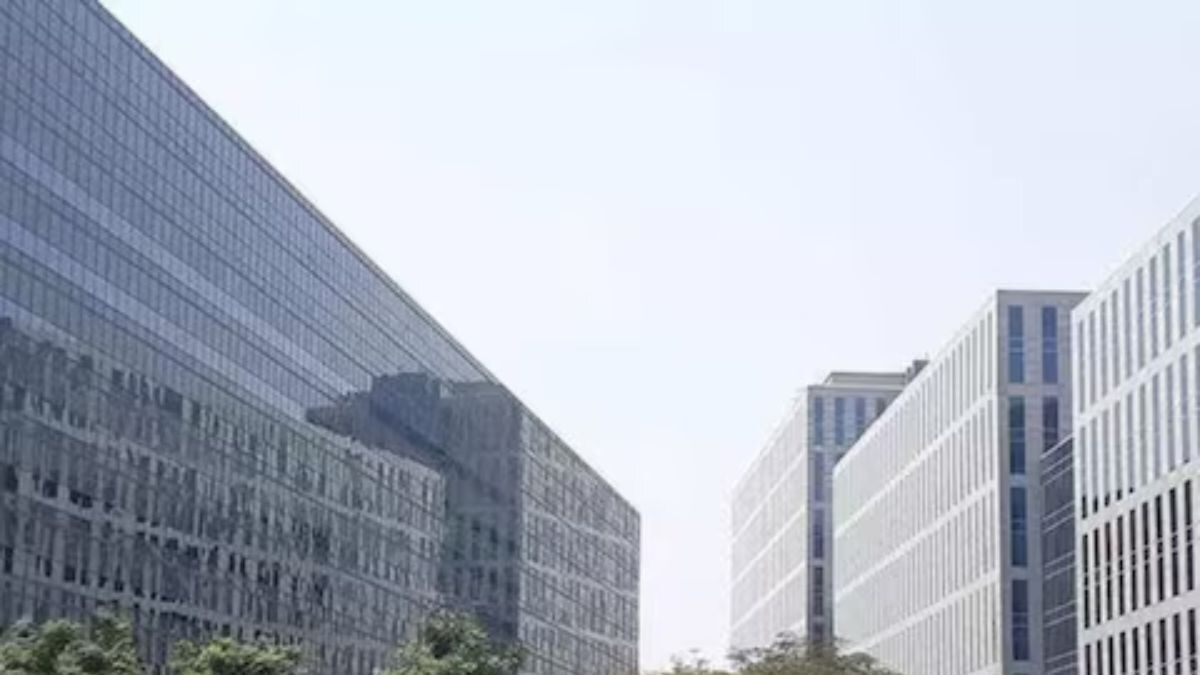 Xander Group Acquires Hyderabad’s Iconic Waverock IT SEZ For Rs 2,200 ...