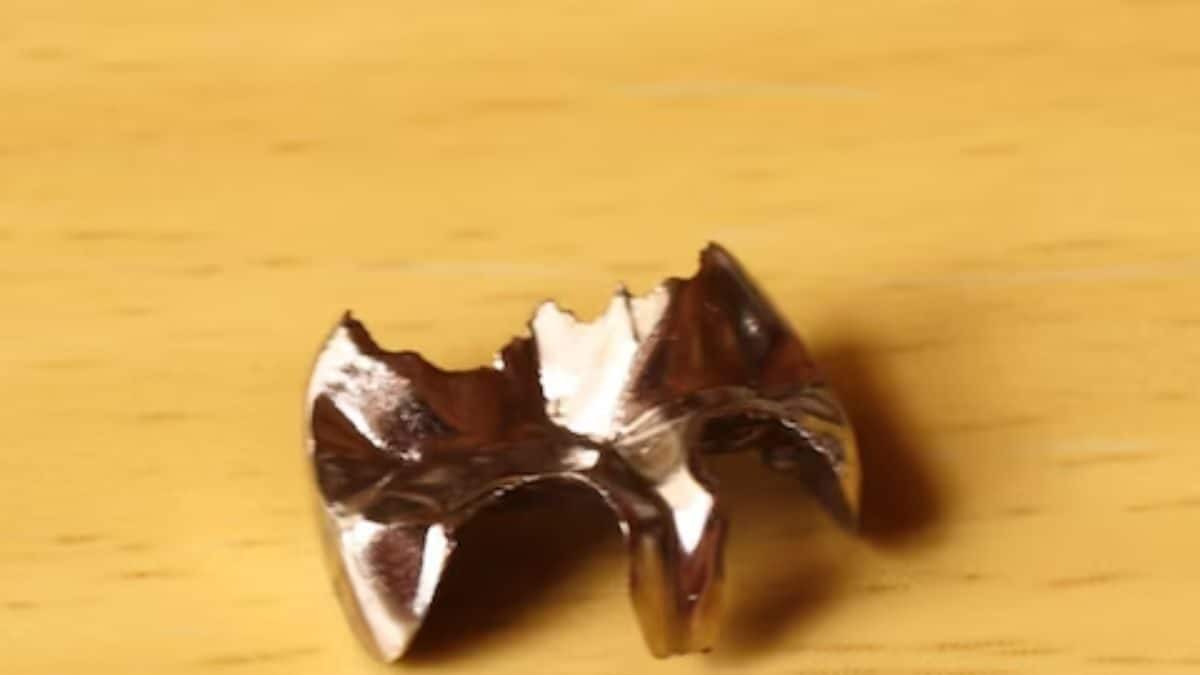 Meet The 38-year-old Japanese Dentist, Who Earns Loads Of Money; All By ...