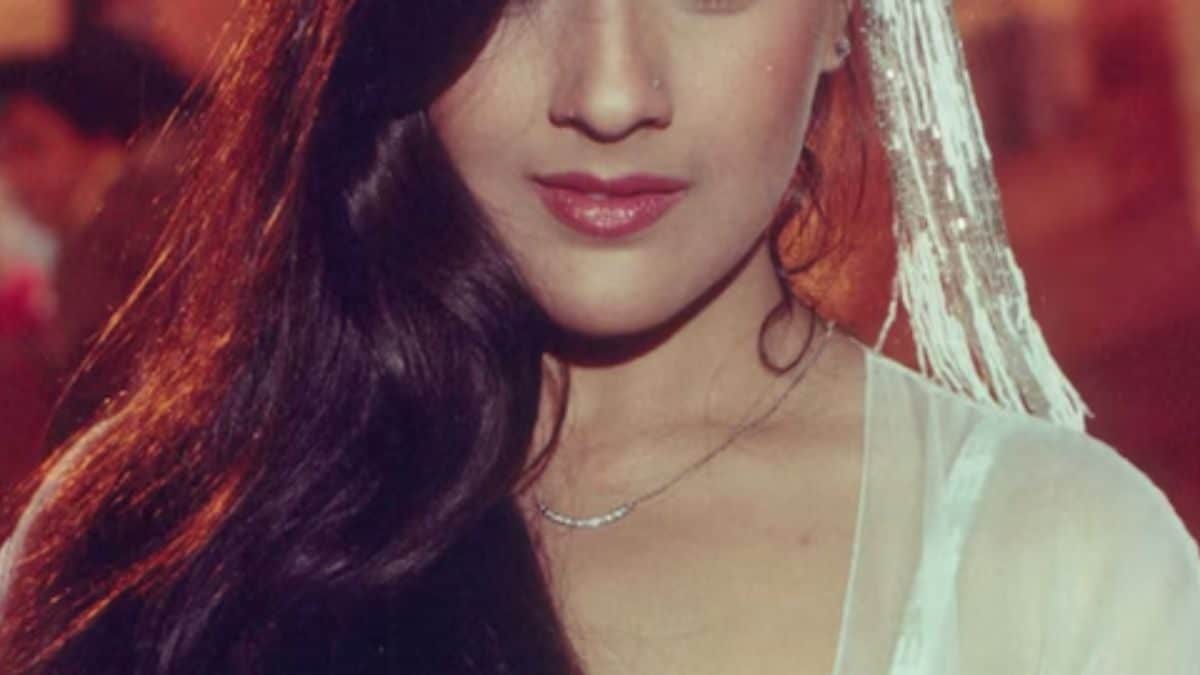 This Bollywood Actress Was Raised As A Sikh But Converted To Islam For Love Marriage | Movies ...