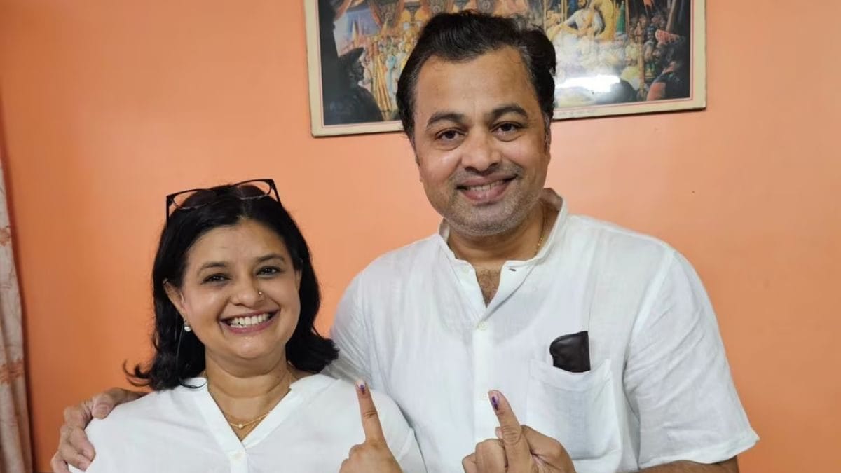 In Pics: Marathi Actor Subodh Bhave Casts Vote With Family In Lok Sabha ...