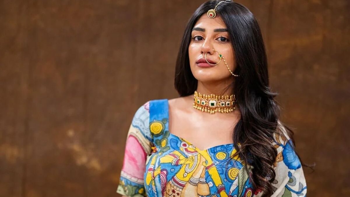 Supritha Naidu's Blue Floral Lehenga Is Perfect Wedding Wear - News18